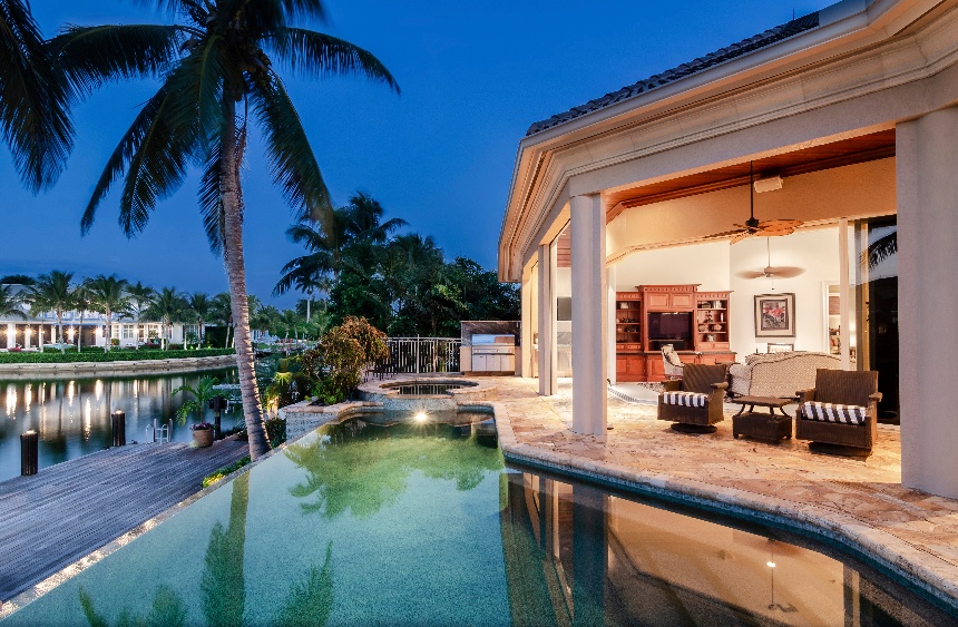 5 Reasons to Choose Naples Waterfront Property